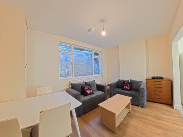 St Pauls Street, Brighton BN2, 4 bed terraced house to rent, £2,479 pcm | PrimeLocation