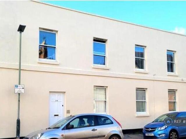 St. Pauls Street North, Cheltenham, 2 Bedroom Flat