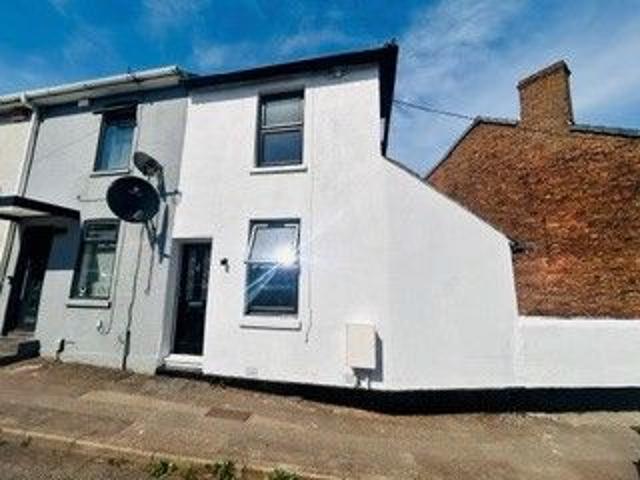 St. Pauls Street, Sittingbourne ME10, 2 bed end terrace house to rent, £1,250 pcm | PrimeLocation