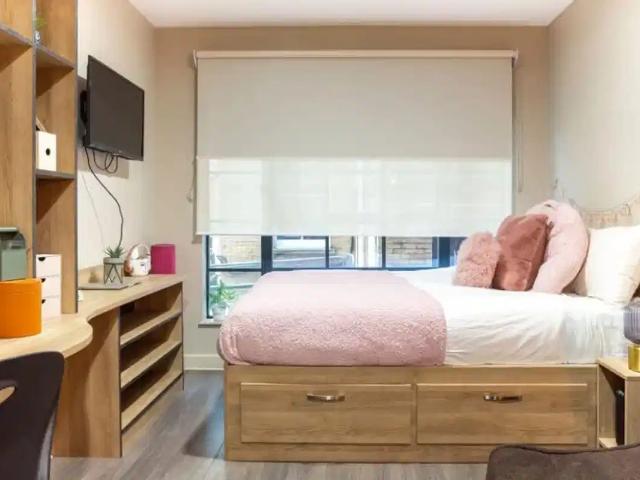 St Peter’s Hall, Bournemouth Student Accommodation | Amber