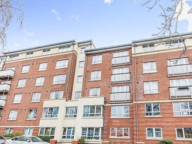 St. Peters Court, New Charlotte Street, 2 Bedroom Flat