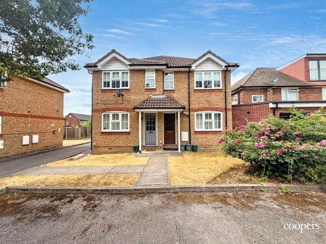 St Peters Close, Ruislip HA4, 1 bed maisonette to rent, £1,400 pcm | PrimeLocation