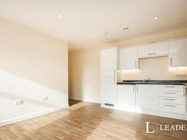 St. Peters Gardens, Marefair, 1 Bedroom Flat