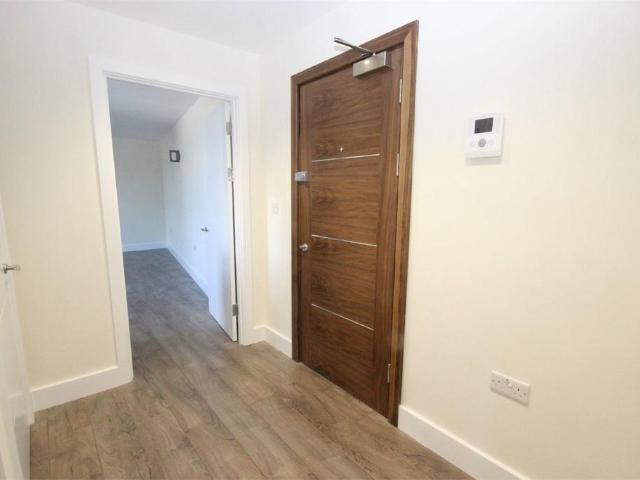 St Peters House, Iver SL0 1 bed apartment to rent £1,150 pcm £265 pw