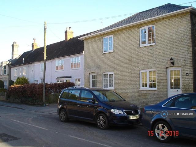 St. Peters Street, Duxford. 2 bed semi detached house to rent £1,425 pcm £329 pw