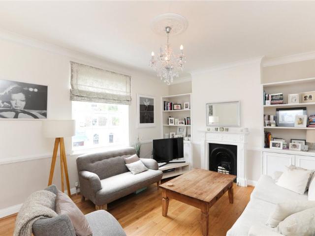 St Peters Street, Islington, N1 2 bed apartment to rent £3,750 pcm £865 pw