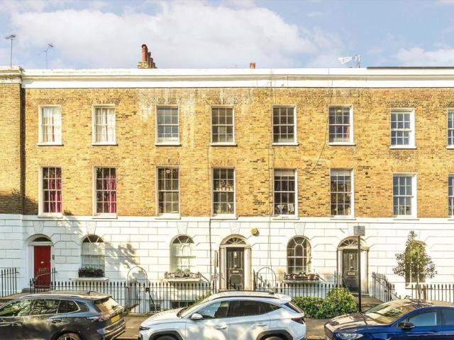 St. Peter's Street, London N1 1 bed flat to rent £2,100 pcm £485 pw