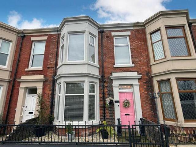 St. Peters Place, Fleetwood, 4 Bedroom Terraced
