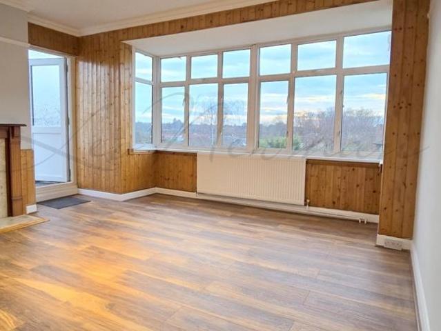 St Peters Road, Croydon, CR0 2 bed flat to rent £1,535 pcm £354 pw