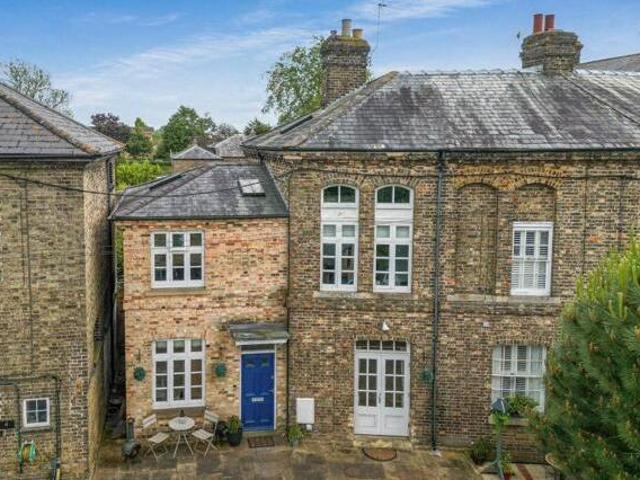 St. Peters Road, Huntingdon, 4 Bedroom Cottage