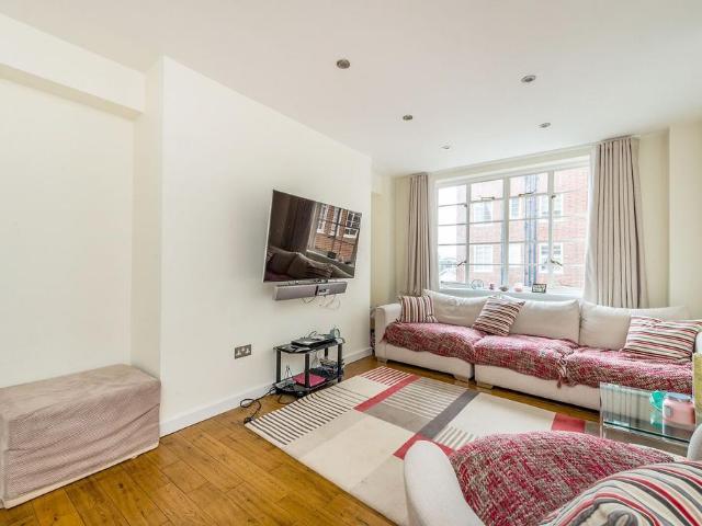 St Petersburgh Place, Notting Hill. 2 bed flat to rent £3,400 pcm £785 pw