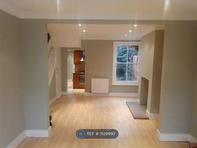 St Philips Road, Newmarket CB8, 3 bed semi detached house to rent, £1,395 pcm | PrimeLocation