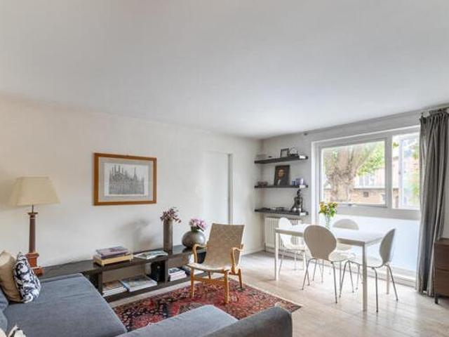 St Quintin Avenue, Ladbroke Grove, 2 Bedroom Flat