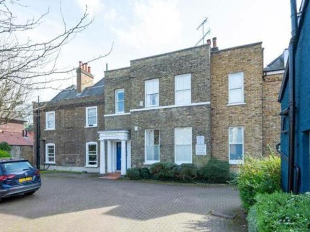 St Raphaels House, Ealing, 3 Bedroom Flat