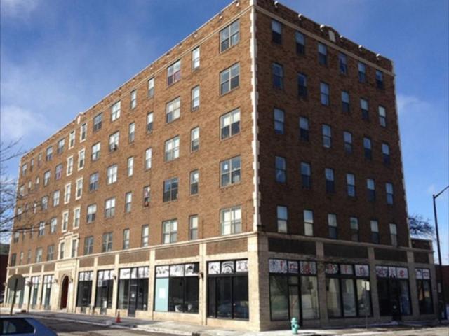 St. Regis Apartments Studio Apartment for Rent at 26 E 14th St, Indianapolis, IN 46202 Near Northside