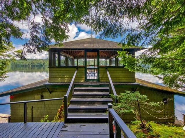 St Regis Carry Rd, Paul Smiths, Home For Sale