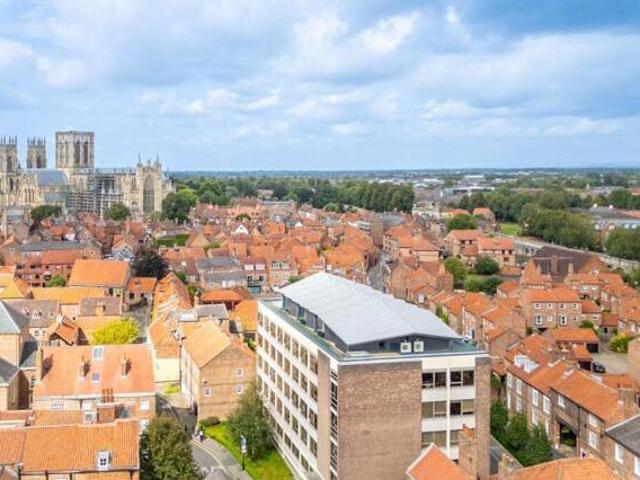 St. Saviours Place, York City Centre, 2 Bedroom Apartment