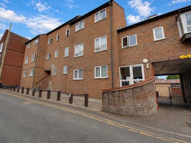 St Simons Court, Norwich NR3, 2 bed flat to rent, £1,100 pcm | PrimeLocation