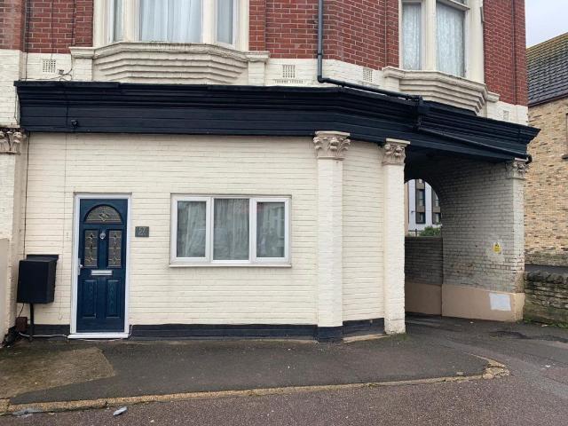 St. Swithuns Road, Bournemouth BH1, 1 bed flat to rent, £895 pcm | PrimeLocation