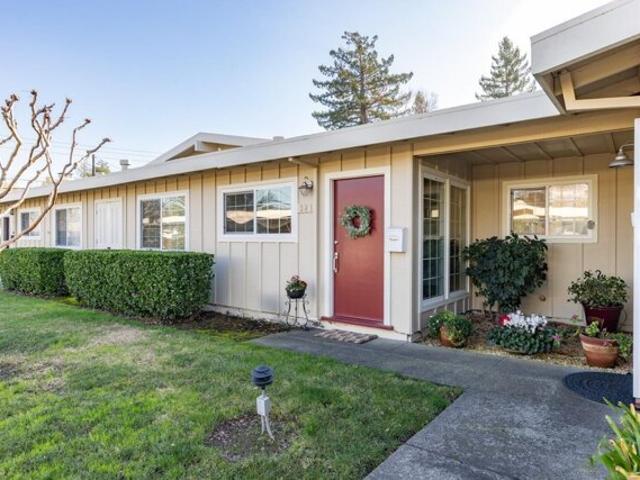 St St W, Sonoma, Condo For Sale