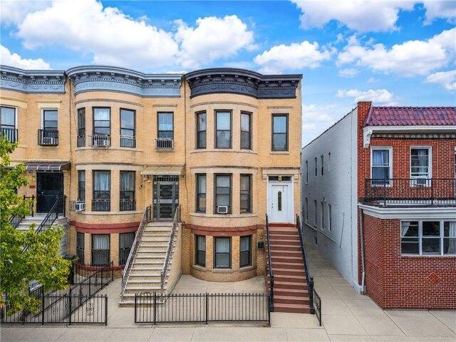 St St, Brooklyn, Home For Sale