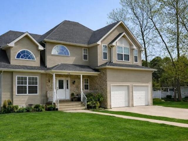 St St, Manchester, Home For Sale