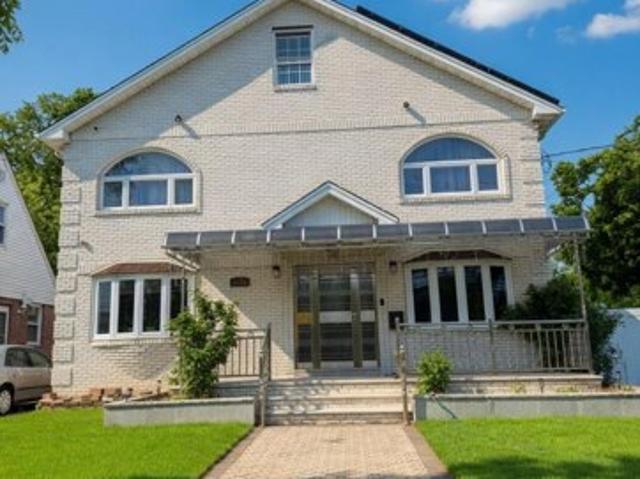 St St, New Hyde Park, Home For Sale