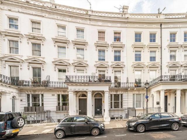 St. Stephens Crescent, London W2 1 bed flat to rent £2,500 pcm £577 pw