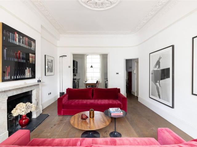 St Stephens Gardens, London, W2 1 bed apartment to rent £3,900 pcm £900 pw