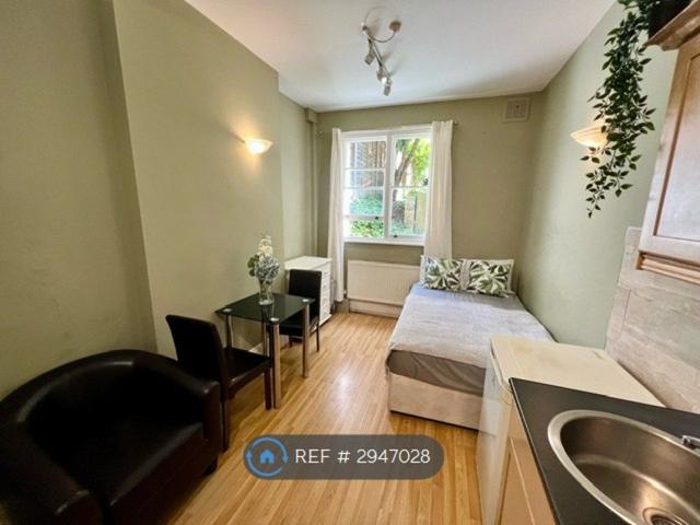 St. Stephens Gardens, London W2, Studio to rent, £1,250 pcm | PrimeLocation