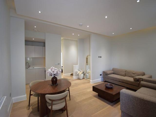 St. Stephen's Gardens W2, 2 bed flat to rent, £4,500 pcm | PrimeLocation