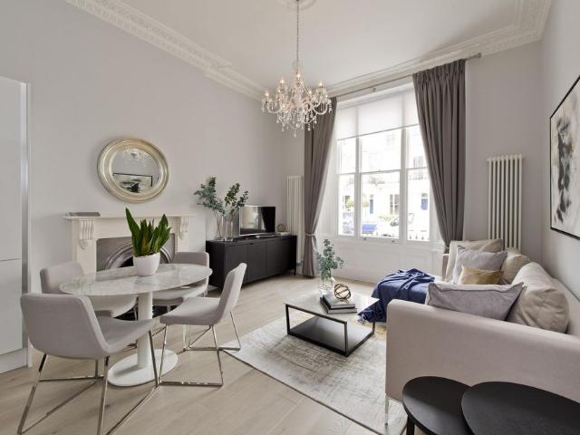 St Stephens Gardens, W2