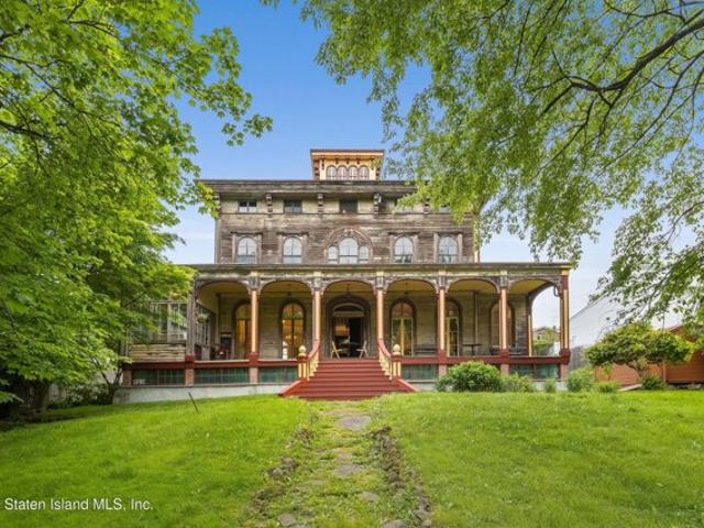 St Stephens Pl, Staten Island, Home For Sale