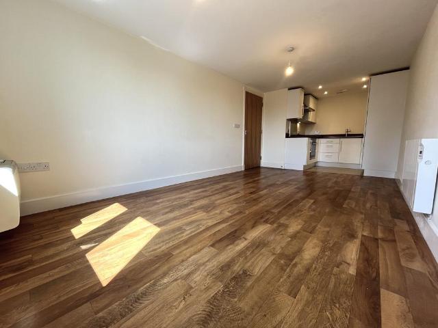 St. Stephens Road, Norwich NR1 2 bed apartment to rent £1,195 pcm £276 pw