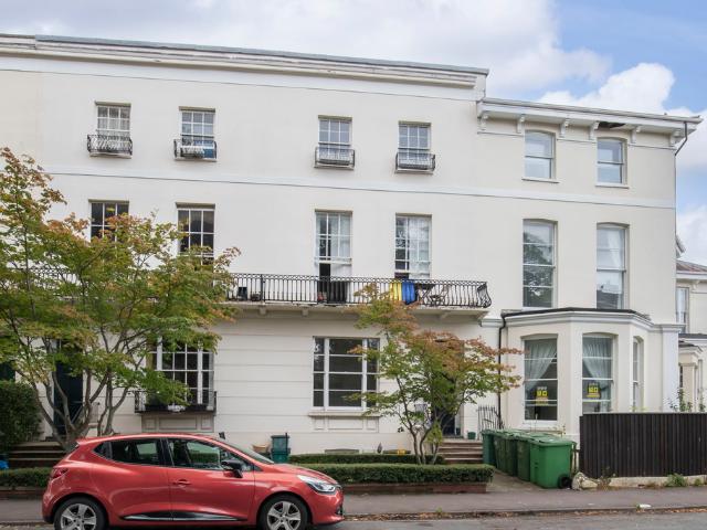 St. Stephens Road, Cheltenham GL51 3AA Elliot Oliver