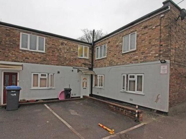 St Stephens Road, Enfield, 3 Bedroom Flat