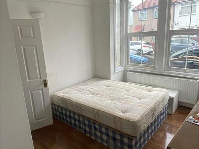 St. Stephens Road, Enfield EN3 3 bed terraced house to rent £2,400 pcm £554 pw