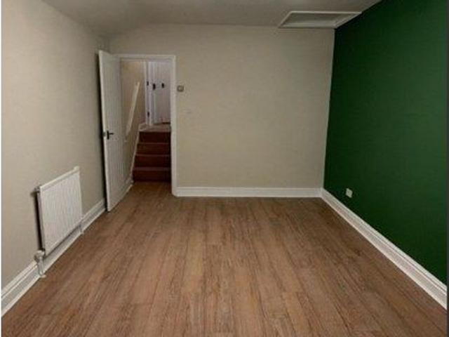 St Stephens Road, Hounslow TW3, 1 bed semi detached house to rent, £1,400 pcm | PrimeLocation