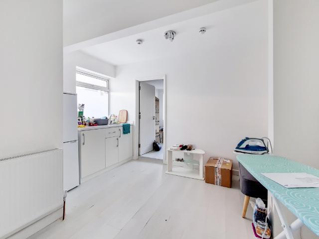 St. Stephens Road, West Drayton UB7, Studio to rent, £995 pcm | PrimeLocation
