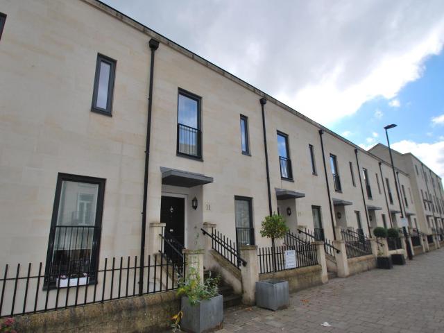 Stothert Avenue, Bath BA2, 3 bed town house to rent, £2,800 pcm | PrimeLocation