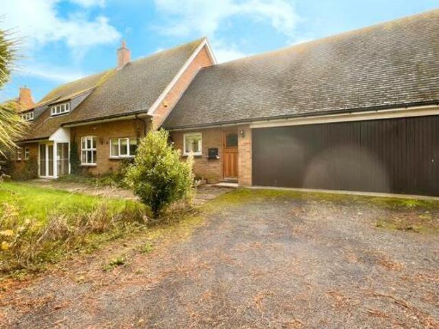 Stoughton Road, Oadby, 6 Bedroom Detached