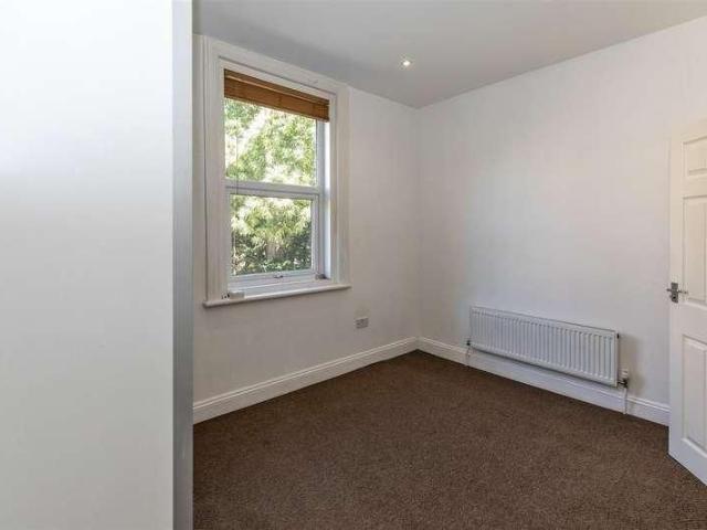 Stourcliffe Avenue, Bournemouth, BH6