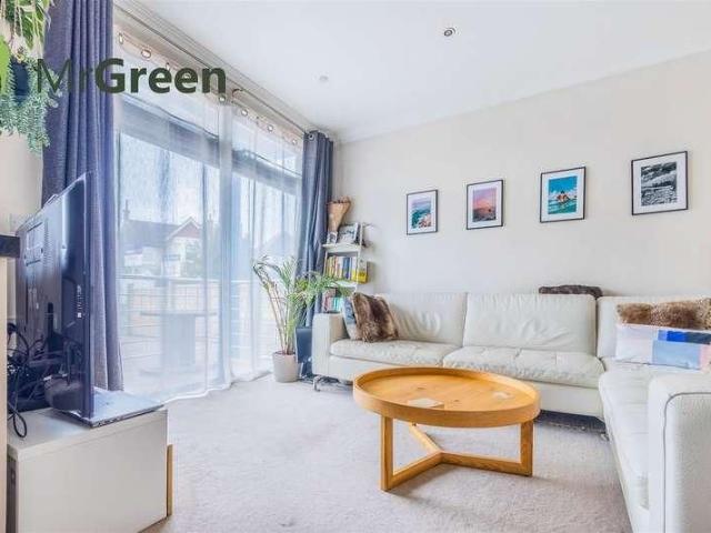 Stourcliffe Avenue, Bournemouth, BH6
