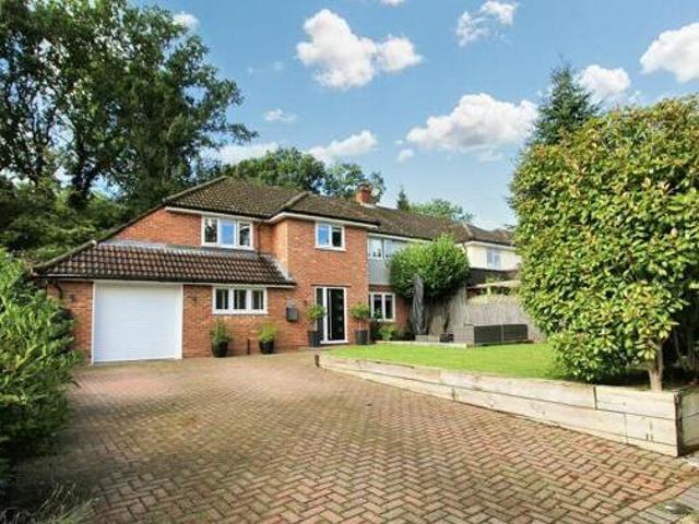 Stovolds Way, Aldershot, 4 Bedroom Semi detached