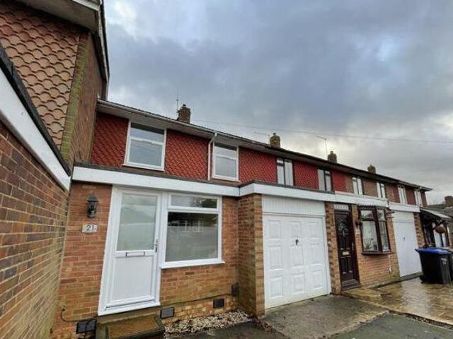 Stowe Walk, 3 Bedroom Terraced