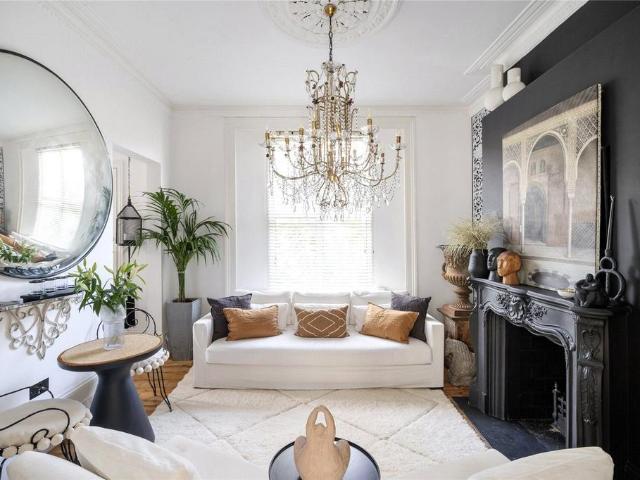 Stowe Road, London, W12 1 bed apartment to rent £2,708 pcm £625 pw
