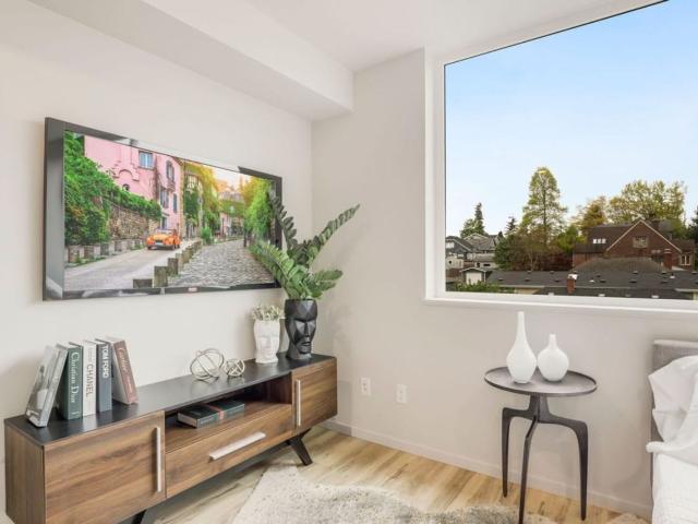 Stowell Green Lake Studio Apartment for Rent at 949 N 80th St, Seattle, WA 98103 Greenwood
