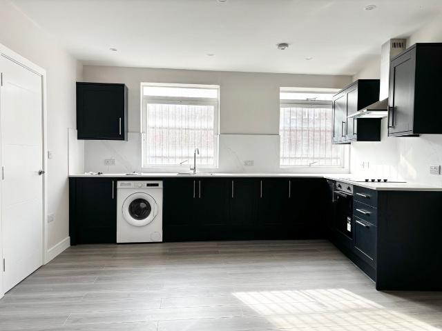 Stowmarket IP14, 1 bed flat to rent, £850 pcm | PrimeLocation