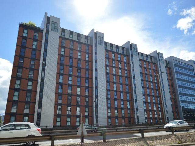 Stobcross Street, The Skyline. 1 bed flat to rent £1,050 pcm £242 pw
