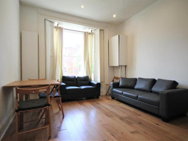 Stock Orchard Crescent, Islington, N7 2 bed flat to rent £2,491 pcm £575 pw